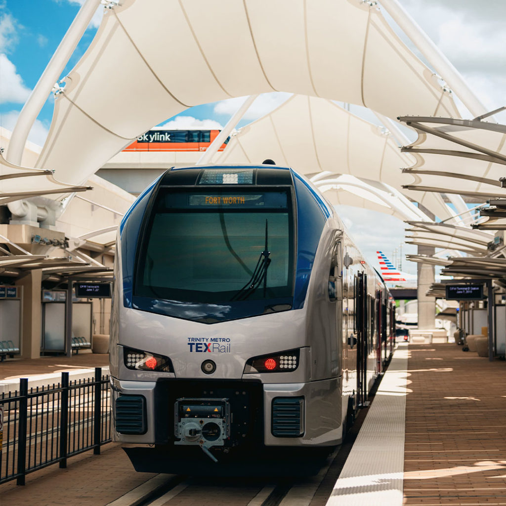 Federal transit officials get update on TEXRail progress, transit ...