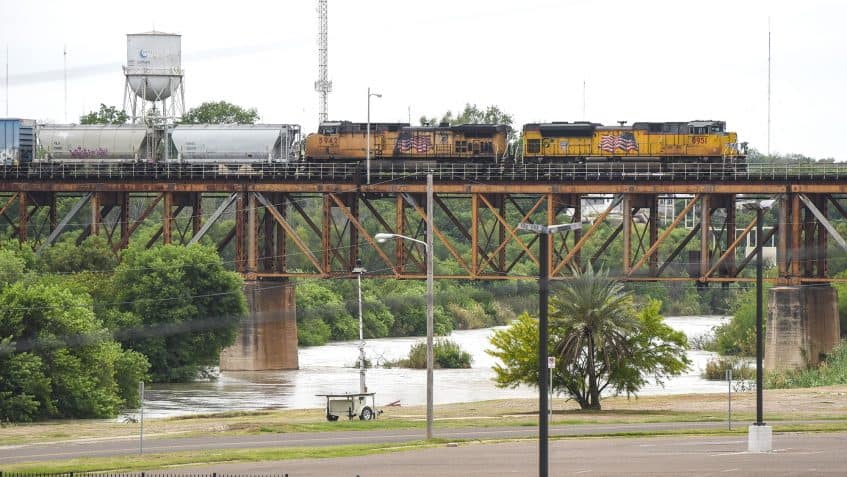 KCS gets Presidential permit to built 2nd rail bridge at Laredo – Texas ...